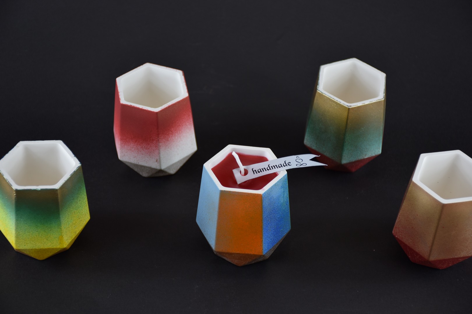 Suport hexagon – Statui și decorațiuni frumoase